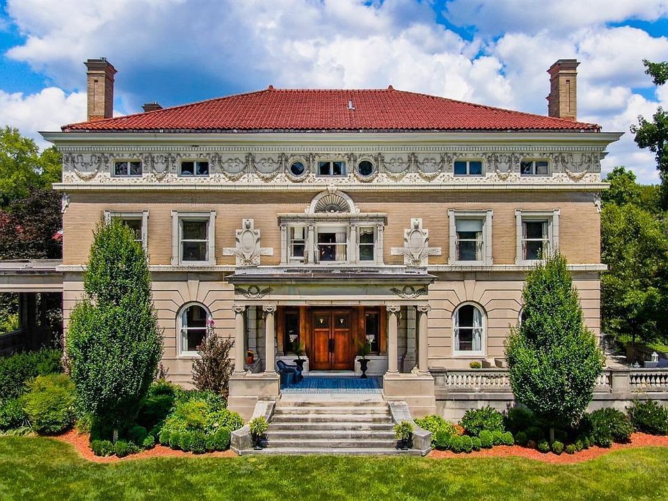 992 Marion Ave, Cincinnati, OH 45229 | Zillow