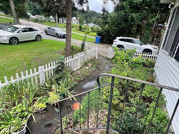 87 Gallivan Ln, Uncasville, CT 06382 | MLS #24039831 | Zillow