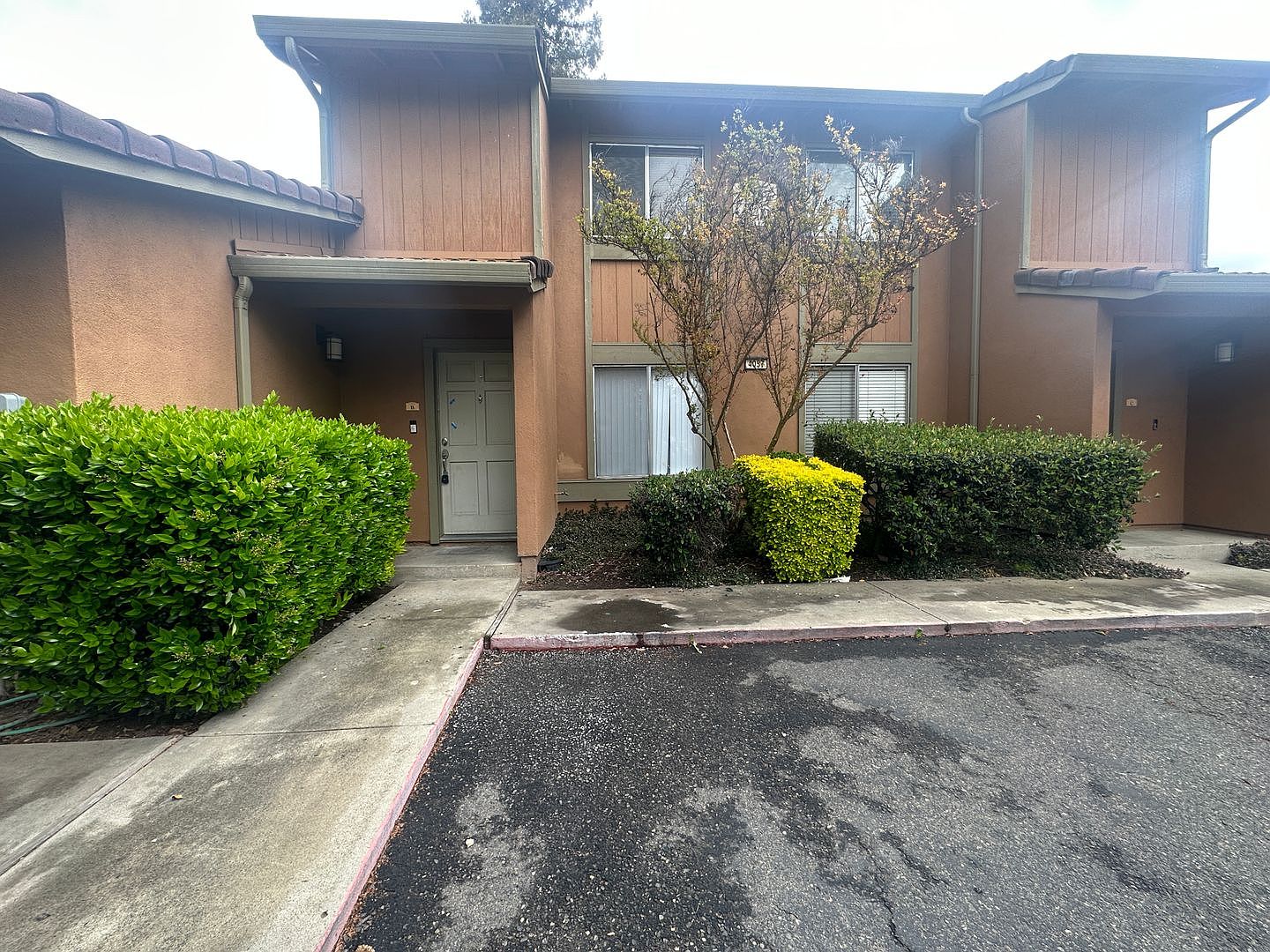 4057 Elmo Loop APT B, Modesto, CA 95356 | Zillow