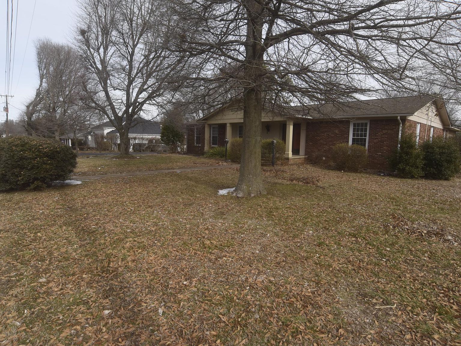 206 Erwin Dr, Mayfield, KY 42066 | Zillow