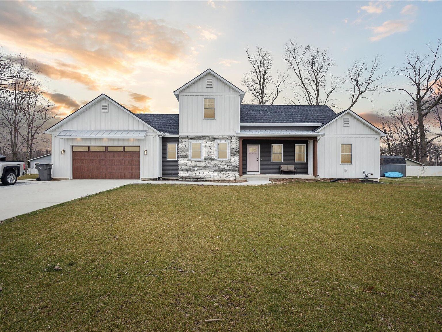 21536 Fieldview Dr, Edwardsburg, MI 49112 | MLS #24014827 | Zillow