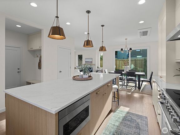 10043 8th Avenue NW, Seattle, WA 98177 | Zillow