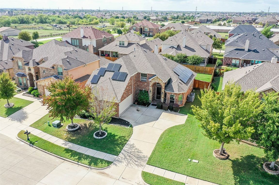 7263 Roble, Grand Prairie, TX 75054 | MLS #20464617 | Zillow