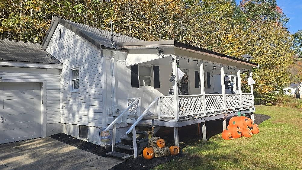 2153 Dixie Hwy, Lizemores, WV 25125 | MLS #88859 | Zillow