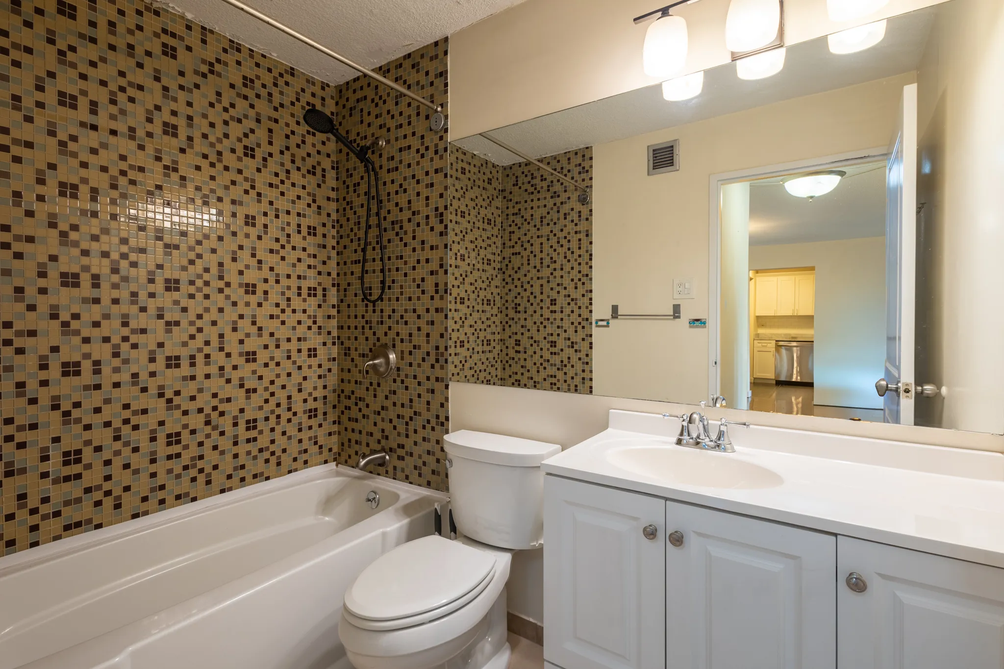 1 Bay Club Drive #4N in Bay Terrace, Queens | StreetEasy