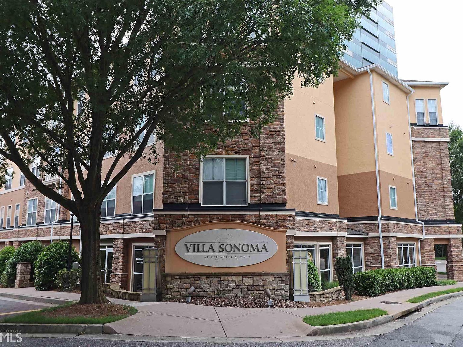 10 Perimeter Summit Blvd