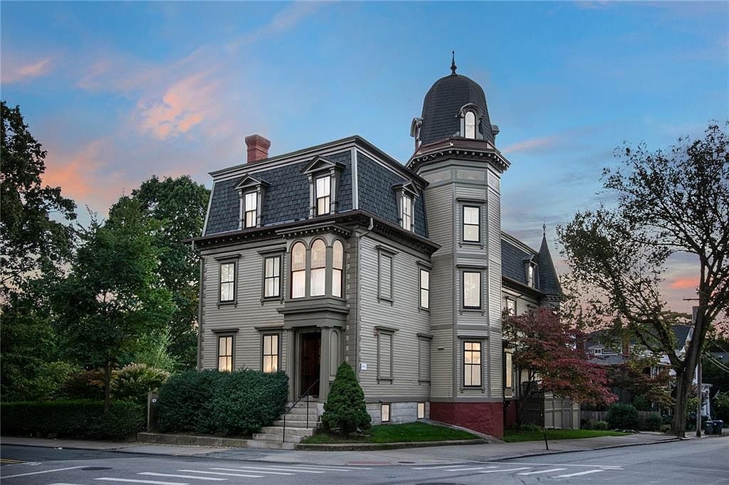 122 Hope St, Providence, RI 02906 | Zillow