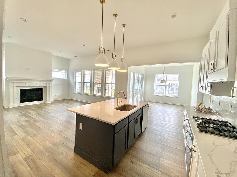 15672 Woodford Dr, Westfield, IN 46032 | Zillow