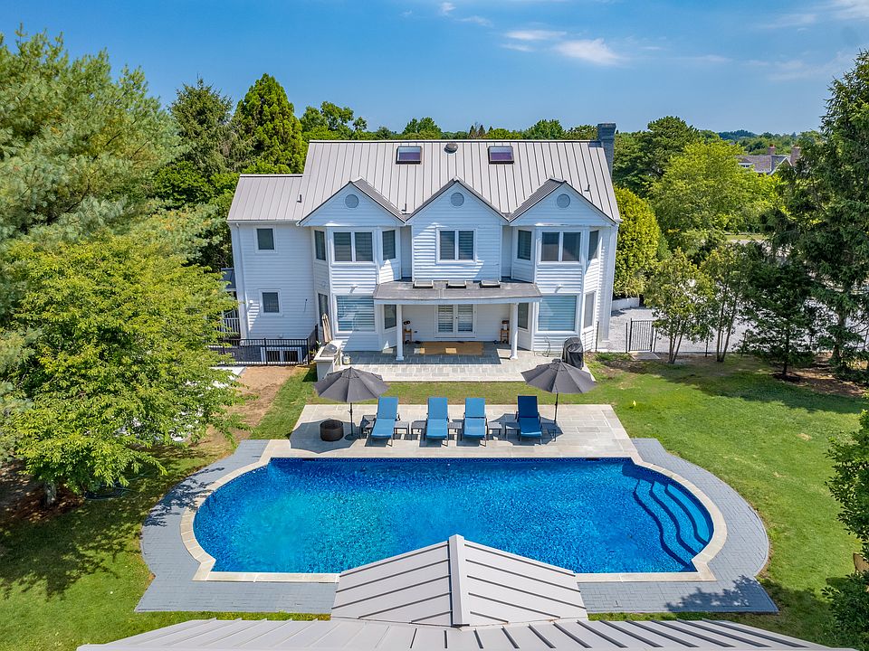 131 Flying Point Rd, Southampton, NY 11968 | Zillow