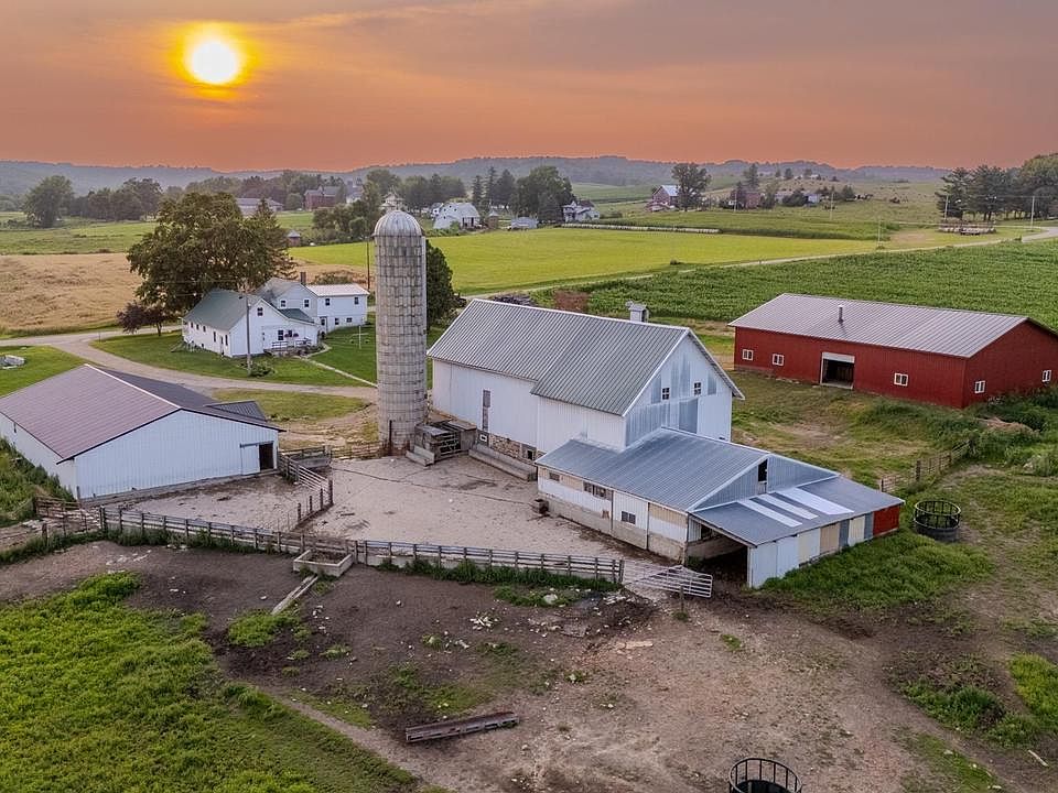 12193 Duren Drive, Cazenovia, WI 53924 | MLS #1982340 | Zillow