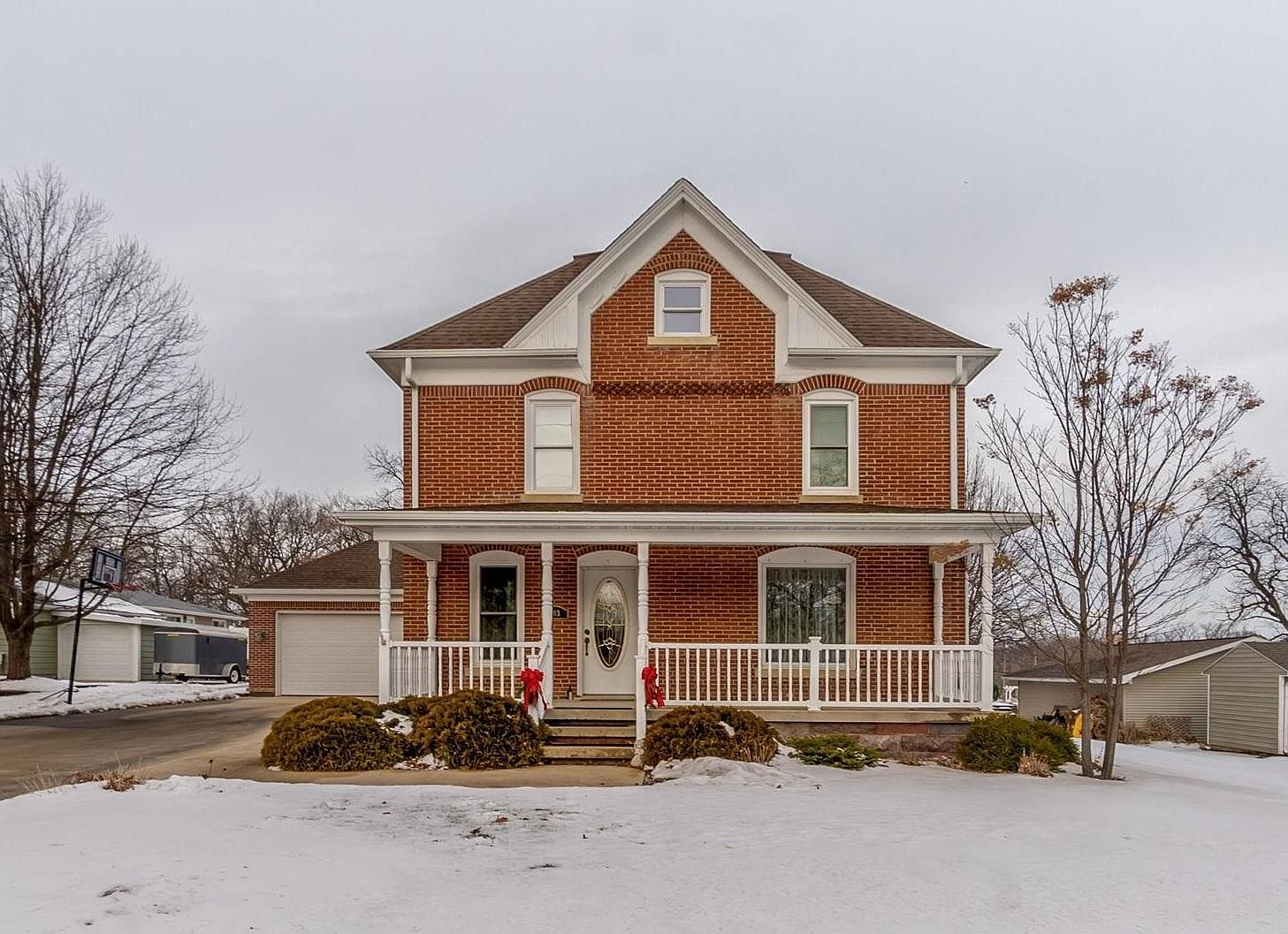 503 Eldora Rd, Hudson, IA 50643 | Zillow