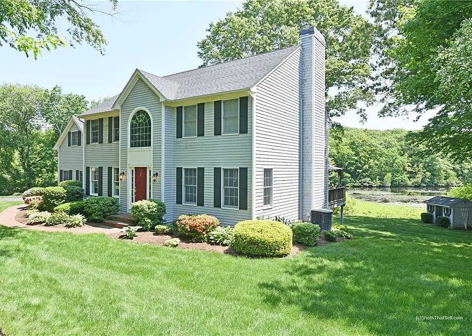 39 Kristen Ln, North Kingstown, RI 02852 | Zillow