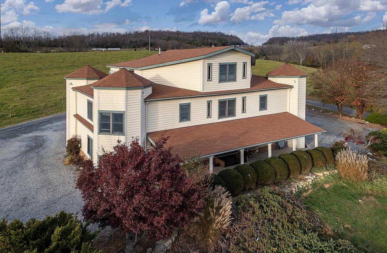 45 NE Castle Ct, Fairfield, VA 24435 | MLS #139431 | Zillow