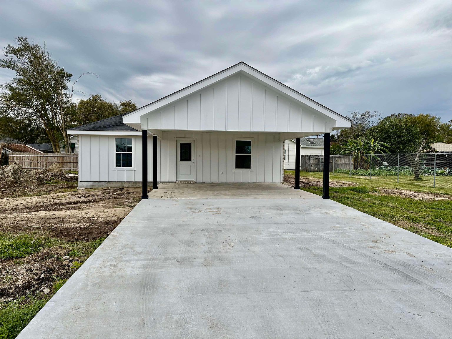 172 Market St, Raceland, LA 70395 | MLS #2024022003 | Zillow