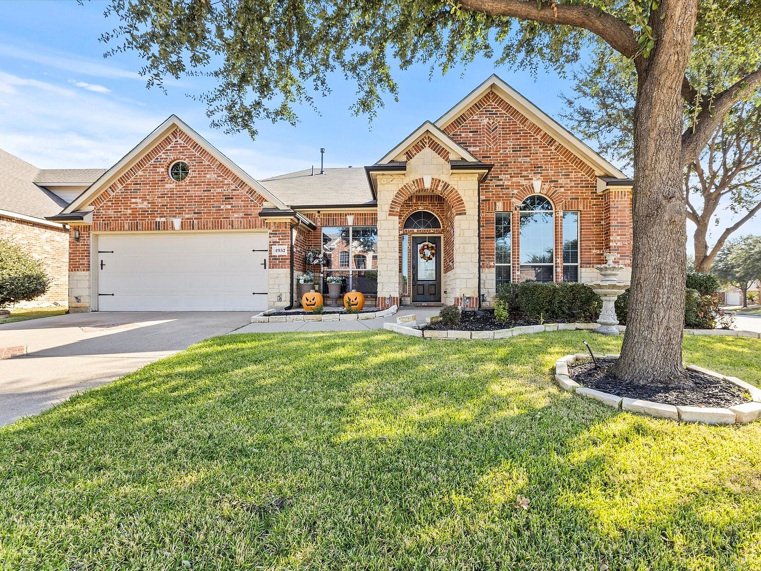 4952 Eyrie Ct, Grand Prairie, TX 75052 | Zillow