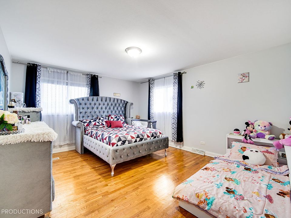 8817 S 83rd Ave, Hickory Hills, IL 60457 | Zillow