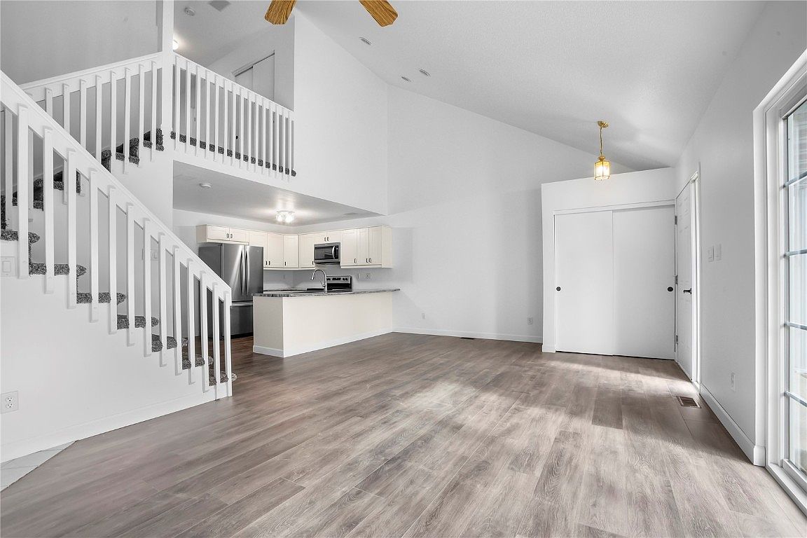 3929 Water View Ct SW, Cedar Rapids, IA 52404 | Zillow