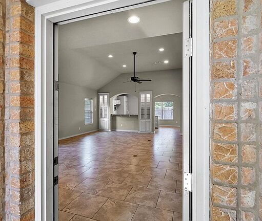 9015 Darby Ln, Woodway, TX 76712 | MLS #216329 | Zillow