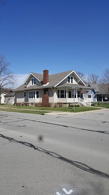 101 E Ohio St, Fortville, IN 46040 | Zillow