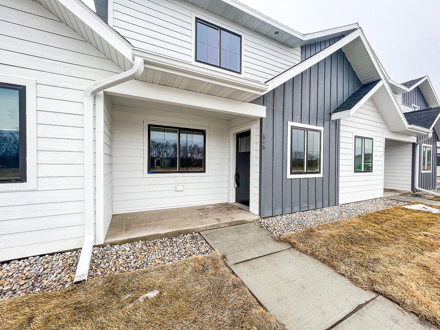 616 15th St S, Brookings, SD 57006 | Zillow