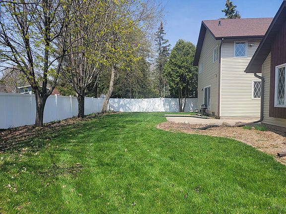 11 S Sunny Slope Ct, Appleton, WI 54914 | Zillow