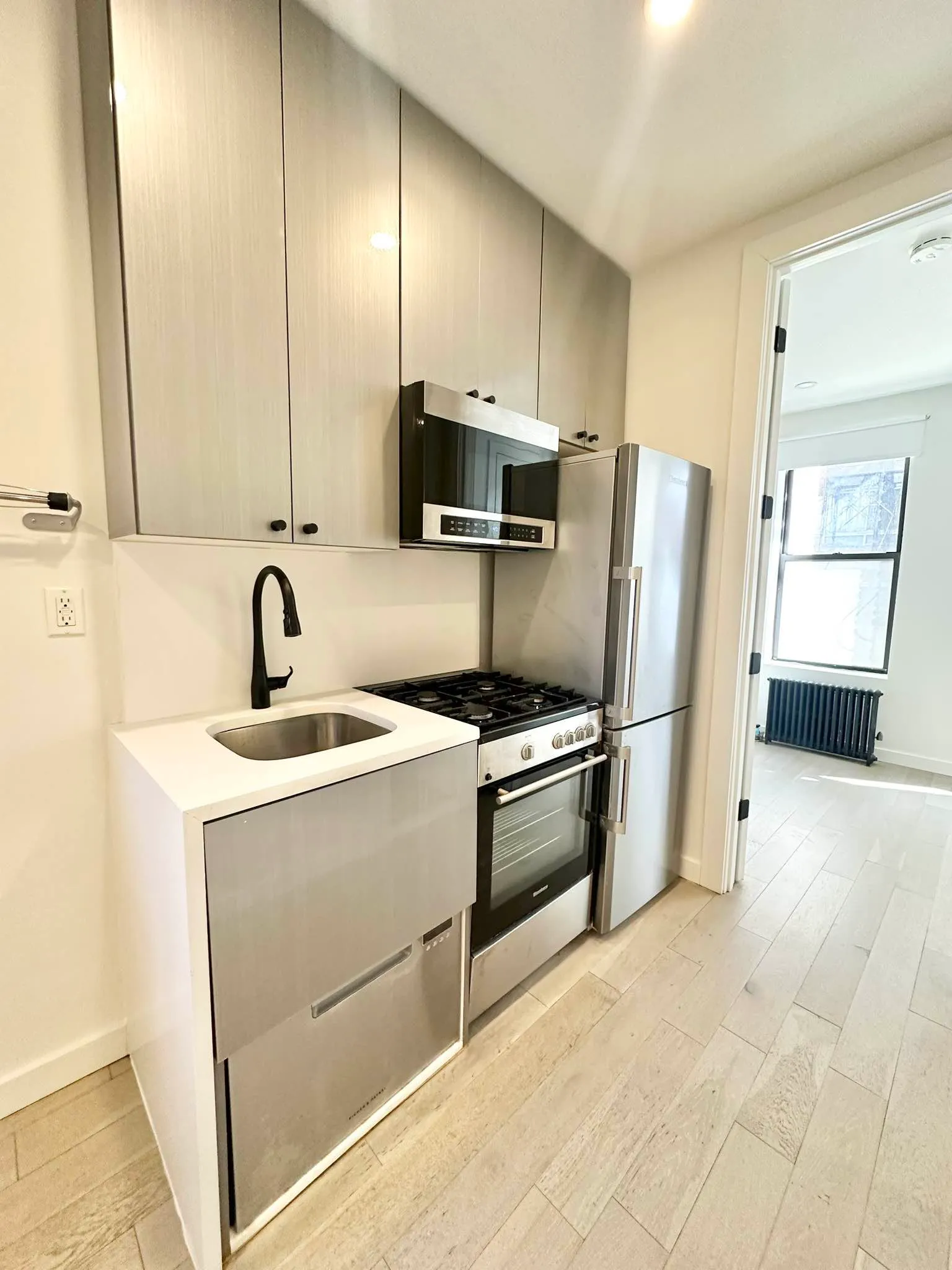 33 Henry Street #13 in Two Bridges, Manhattan | StreetEasy
