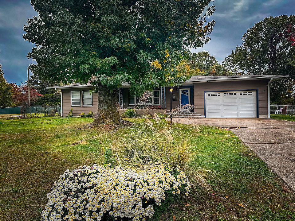 1610 Oak Ridge Drive, Neosho, MO 64850 | Zillow