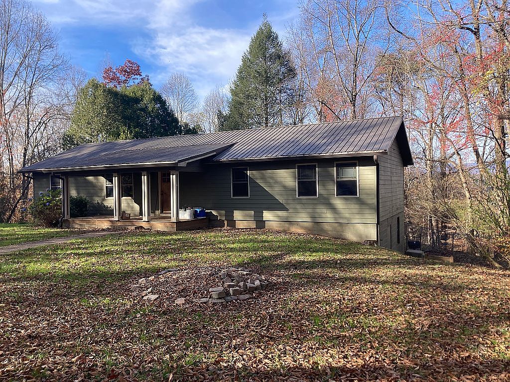 466 Hefner St, Ellijay, GA 30540 | Zillow