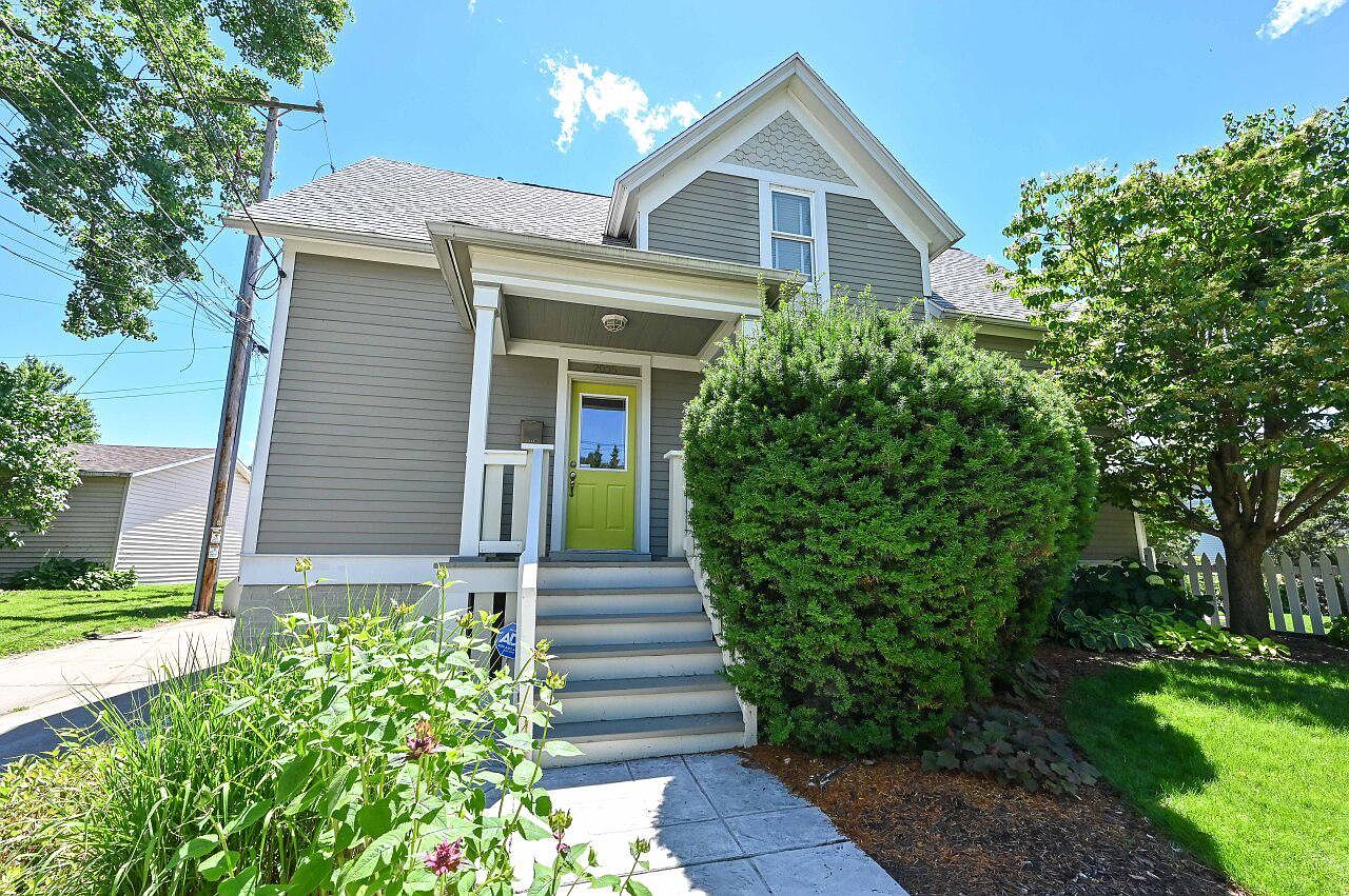 2035 North Killian PLACE, Milwaukee, WI 53212 | Zillow
