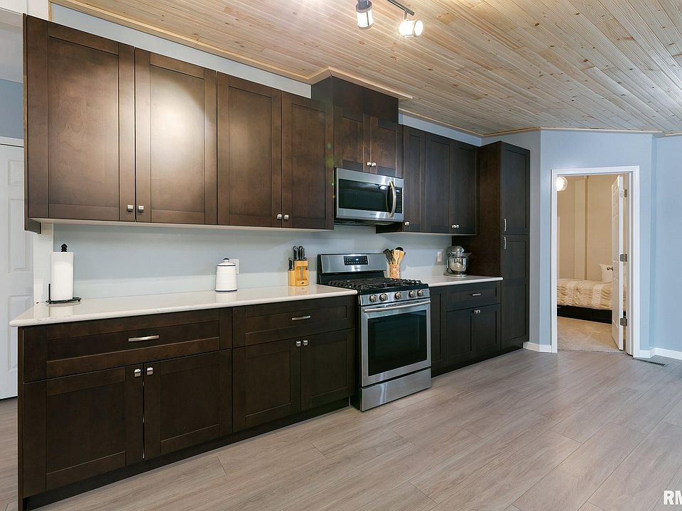 209 Franklin St, New Boston, IL 61272 | Zillow