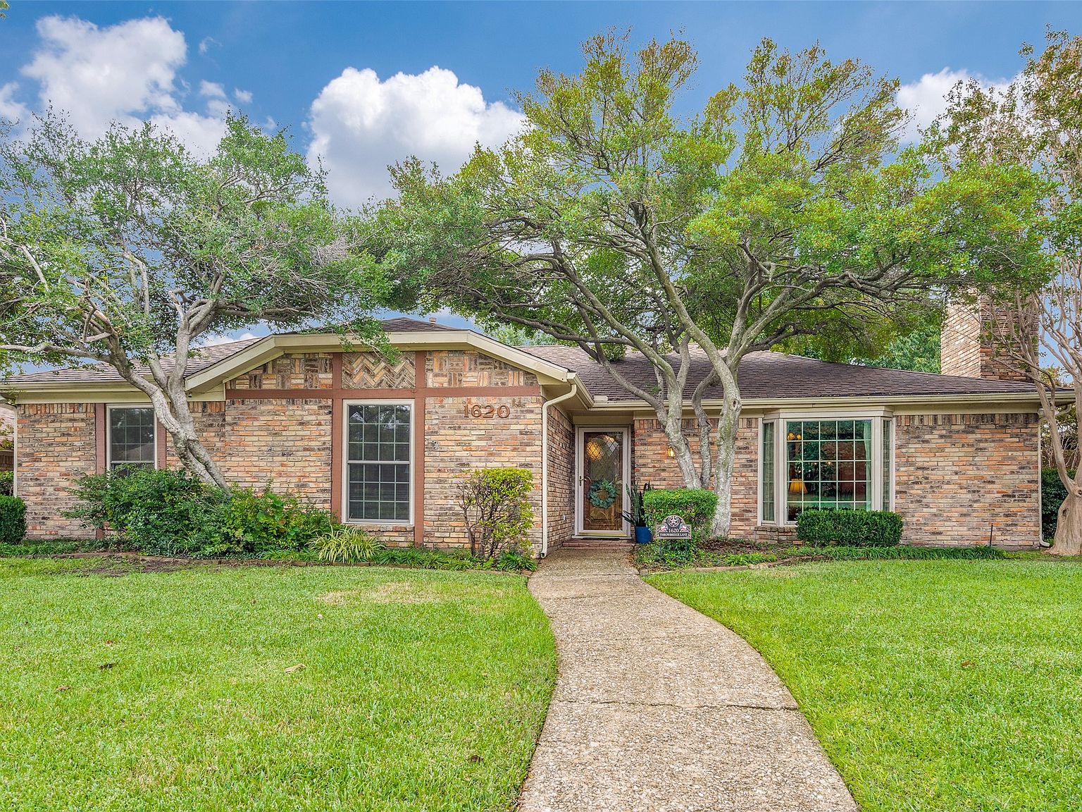 1620 Throwbridge Ln, Plano, TX 75023 | MLS #20605919 | Zillow