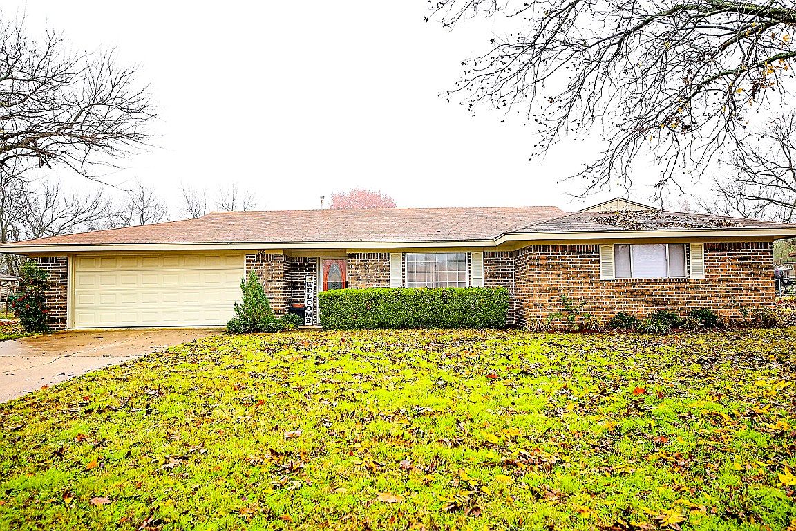 509 Whaley St, Bowie, TX 76230 | MLS #20214215 | Zillow