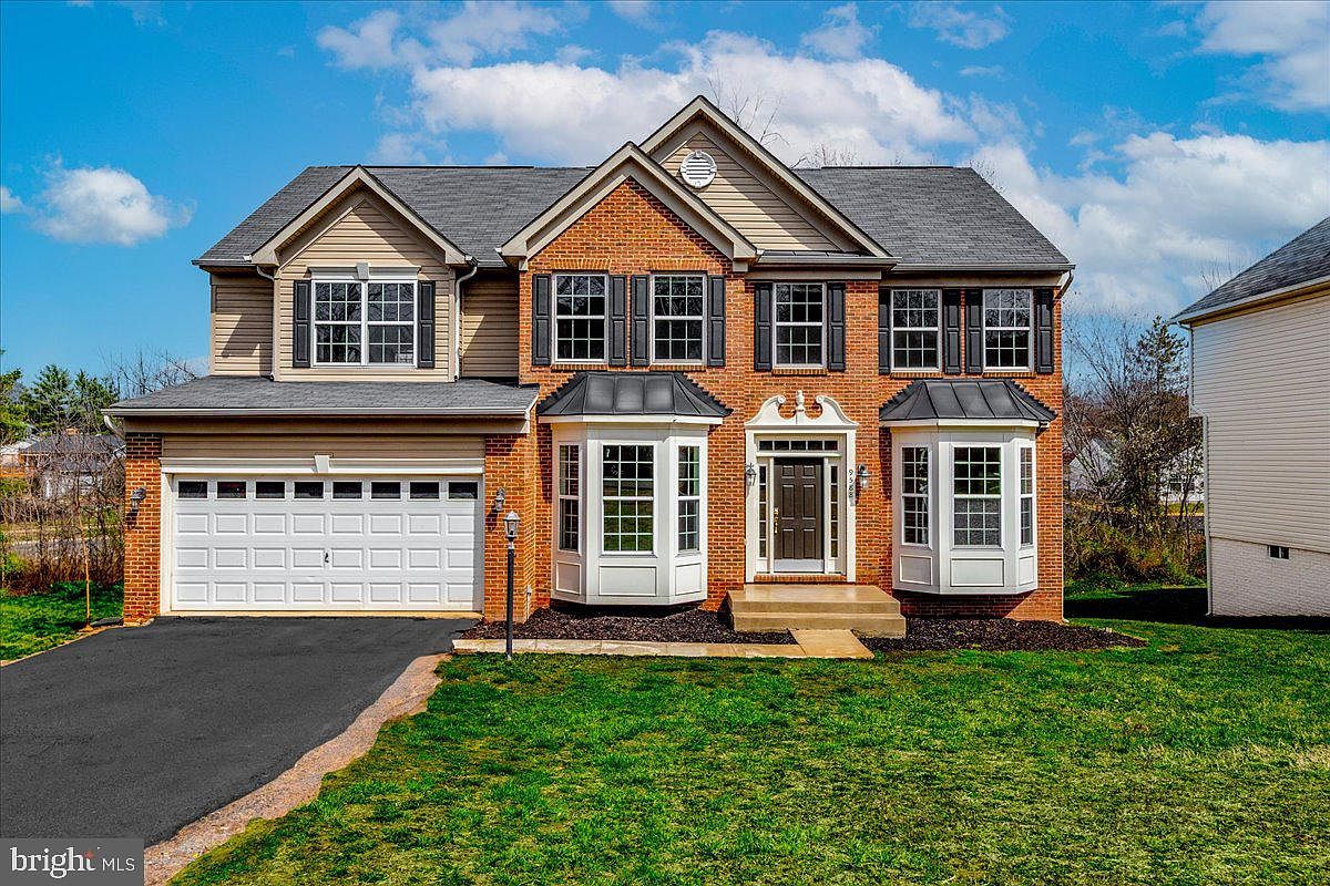 9588 Cloverhill Rd, Manassas, VA 20110 | Zillow