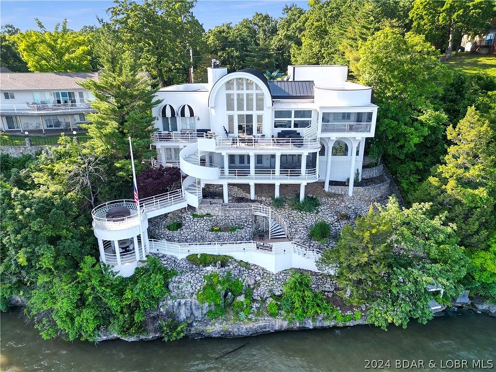 648 Black Hawk Dr, Lake Ozark, MO 65049 | Zillow