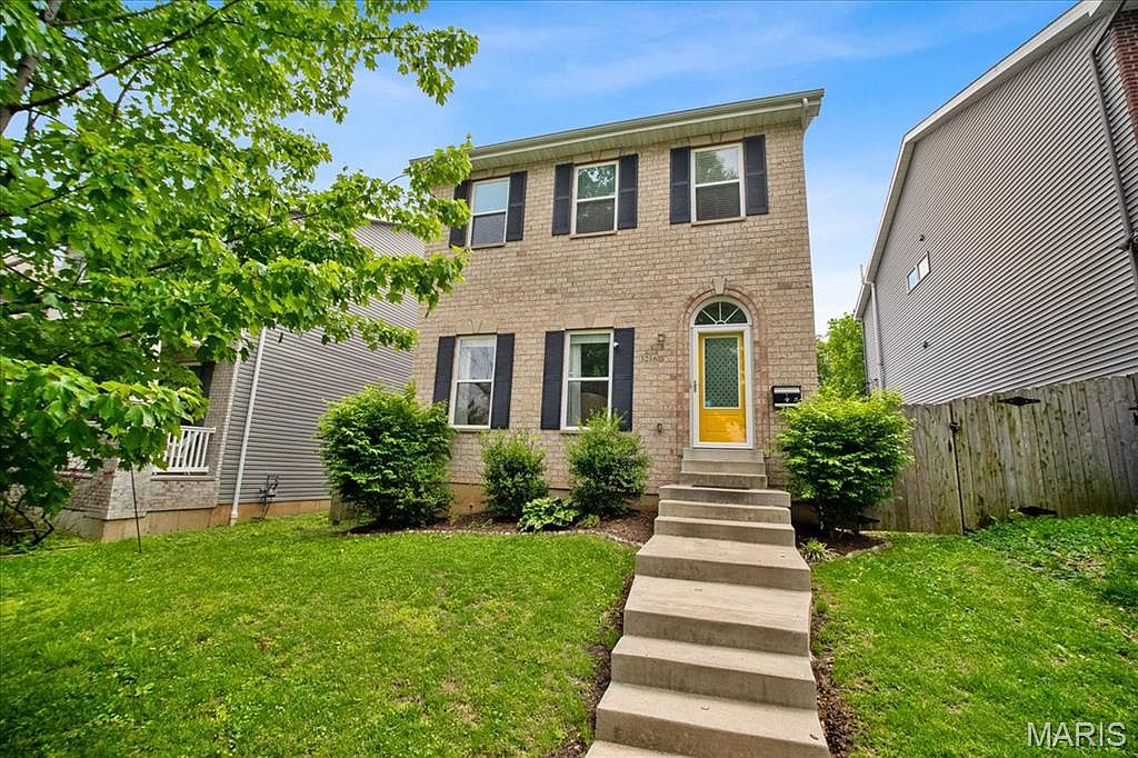 3216 Henrietta St, Saint Louis, MO 63104 | Zillow
