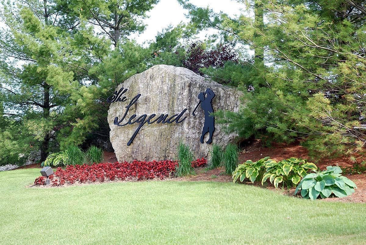 134 LEGEND WAY, Wales, WI 53183 | MLS #1839049 | Zillow