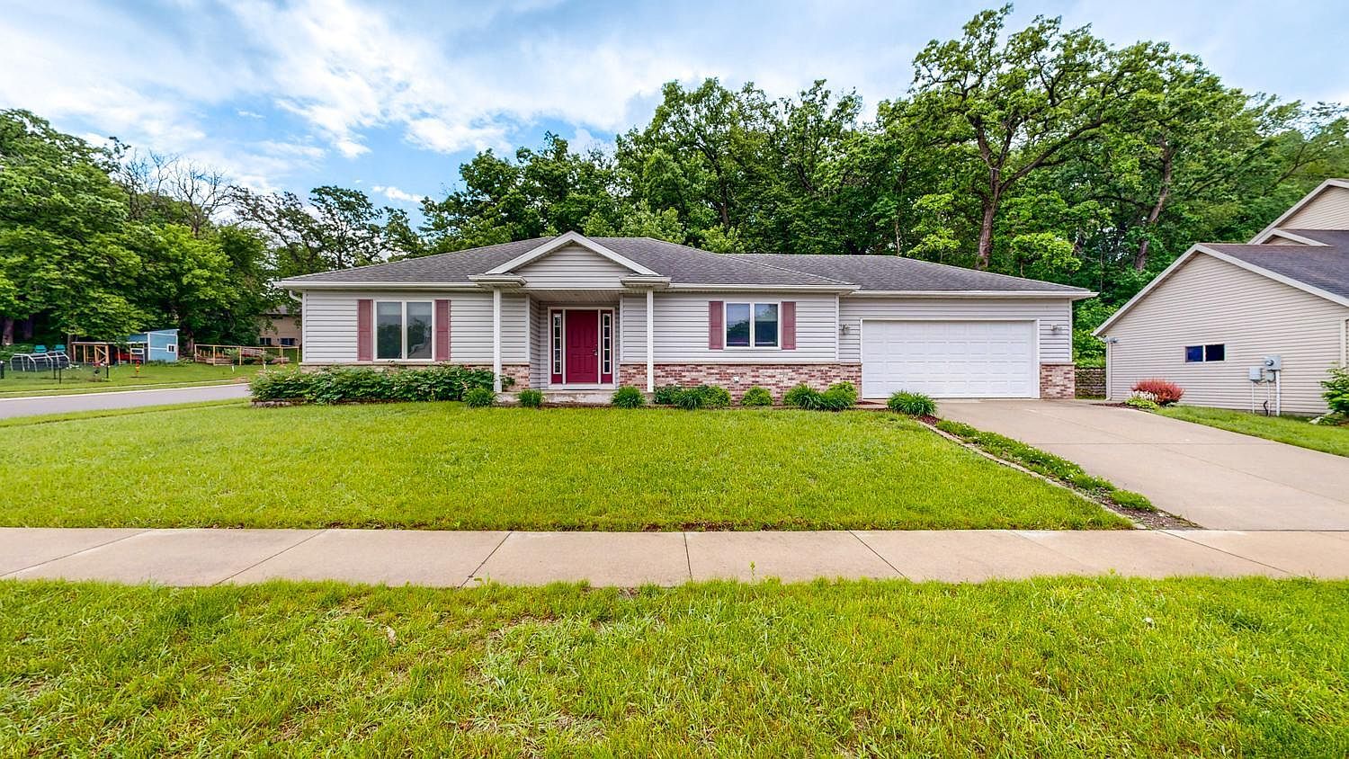 910 Southern Woods Pl SW, Rochester, MN 55902 | Zillow