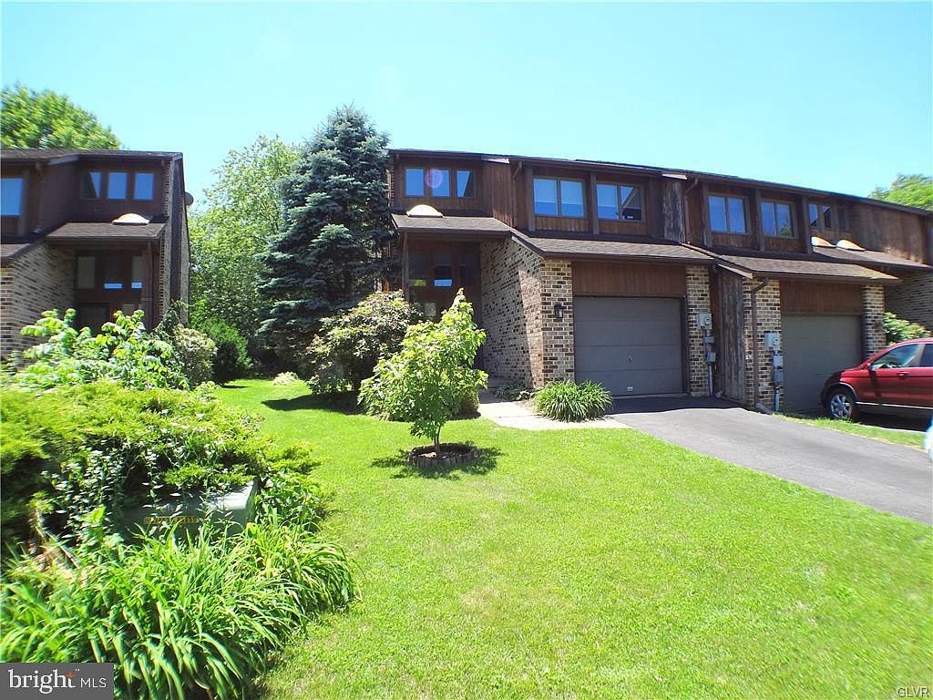 1730 Falcon Dr, Bethlehem, PA 18017 | Zillow