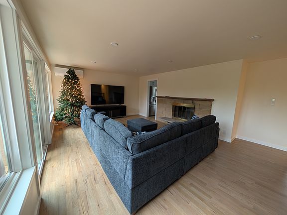 2312 N 194th St, Seattle, WA 98133 | Zillow