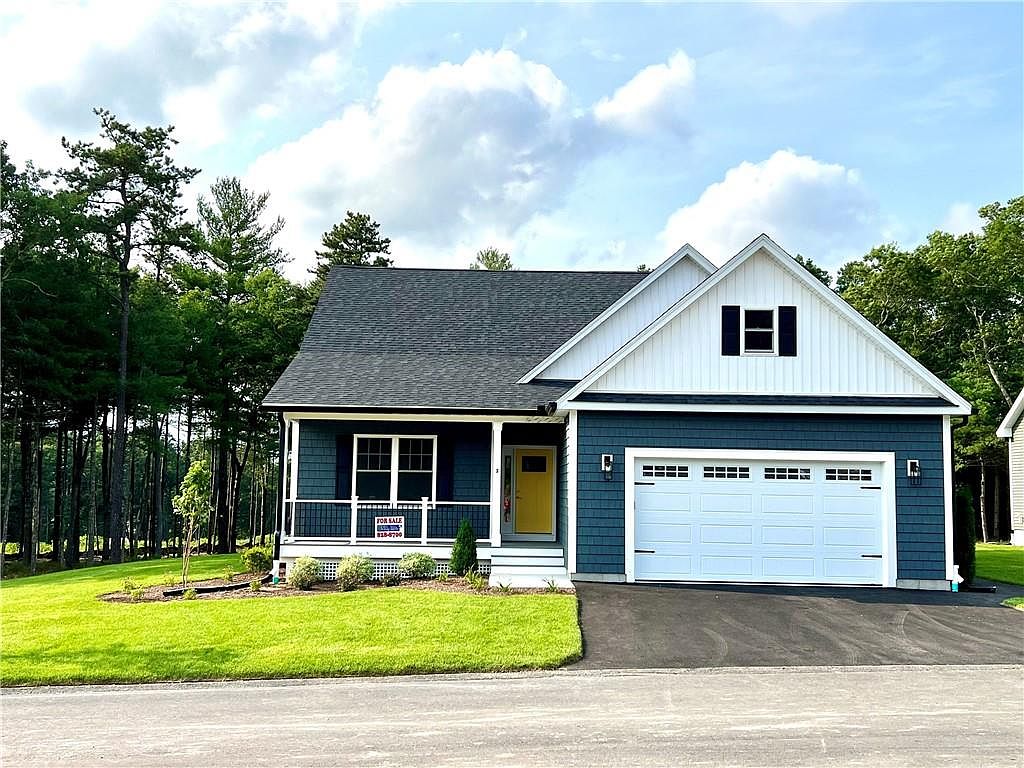 3 Sunset Lake Cir, Coventry, RI 02816 | Zillow