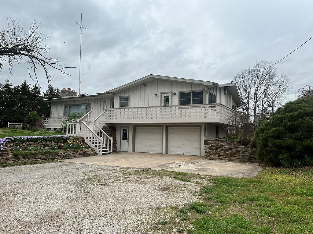 3403 County Road 3900, Independence, KS 67301 | MLS #48281 | Zillow