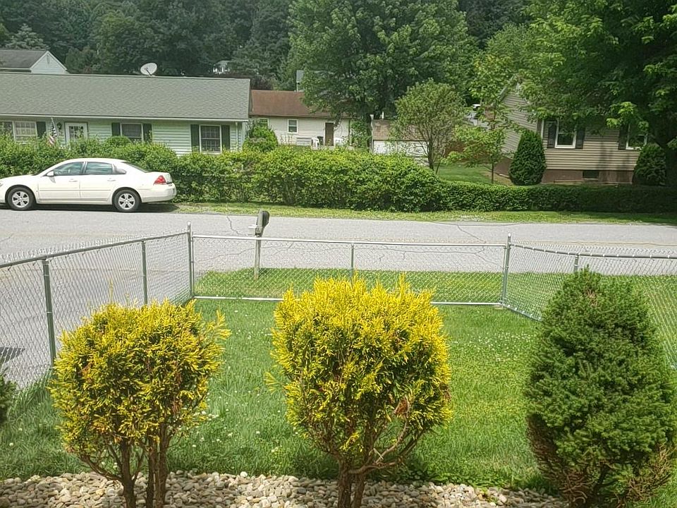 1328 Spring Run Dr, Altoona, PA 16601 | Zillow