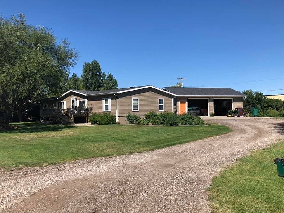 453 Main St, Upham, ND 58789 | Zillow