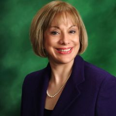 Demetra Smith - Real Estate Agent in Fairlawn, OH - Reviews | Zillow