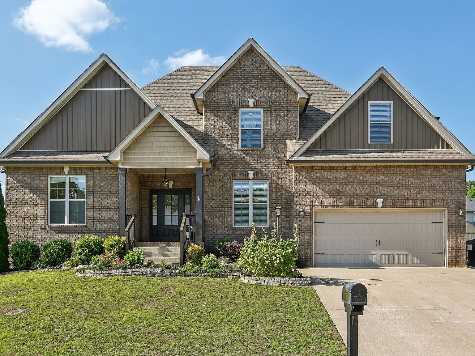 121 Thomas Traylor Ln, Clarksville, TN 37043 | Zillow