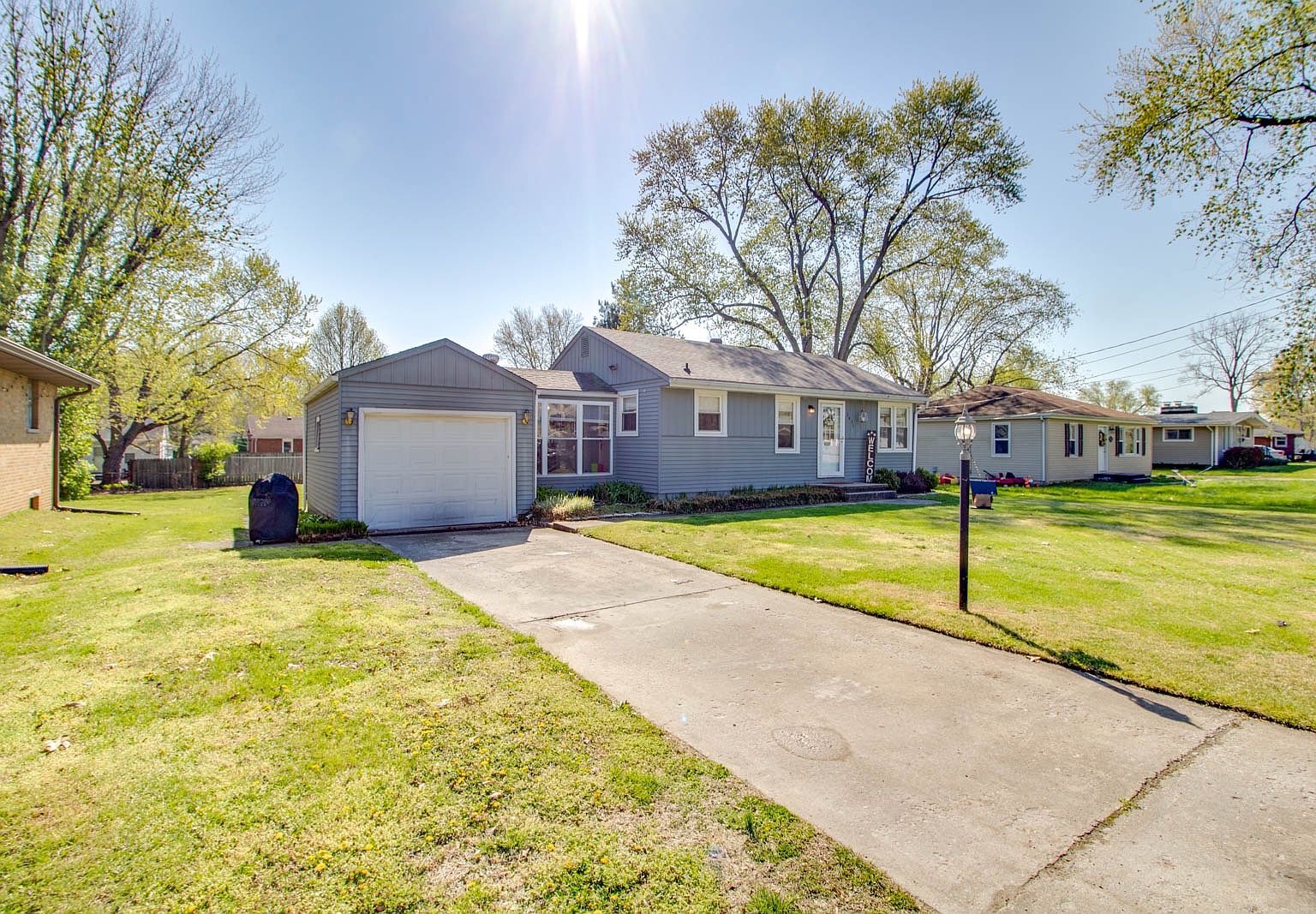 2435 Sylvan Ln, Alton, IL 62002 | Zillow