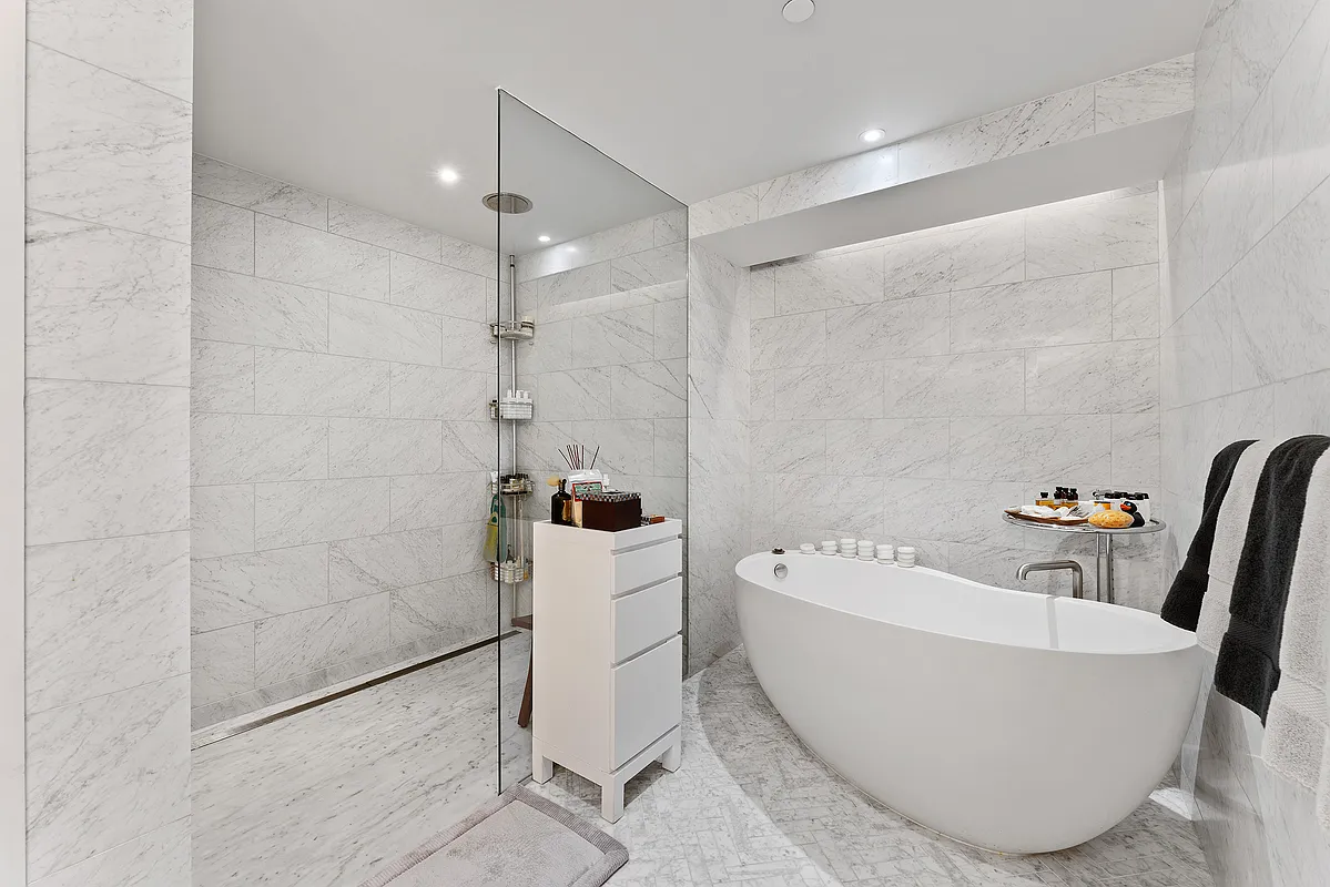 Kendrick Lamar Buys Brooklyn Triplex Penthouse $8.6M | Lipstick Alley Kendrick Lamar Buys Brooklyn Triplex Penthouse $8.6M | Lipstick Alley
