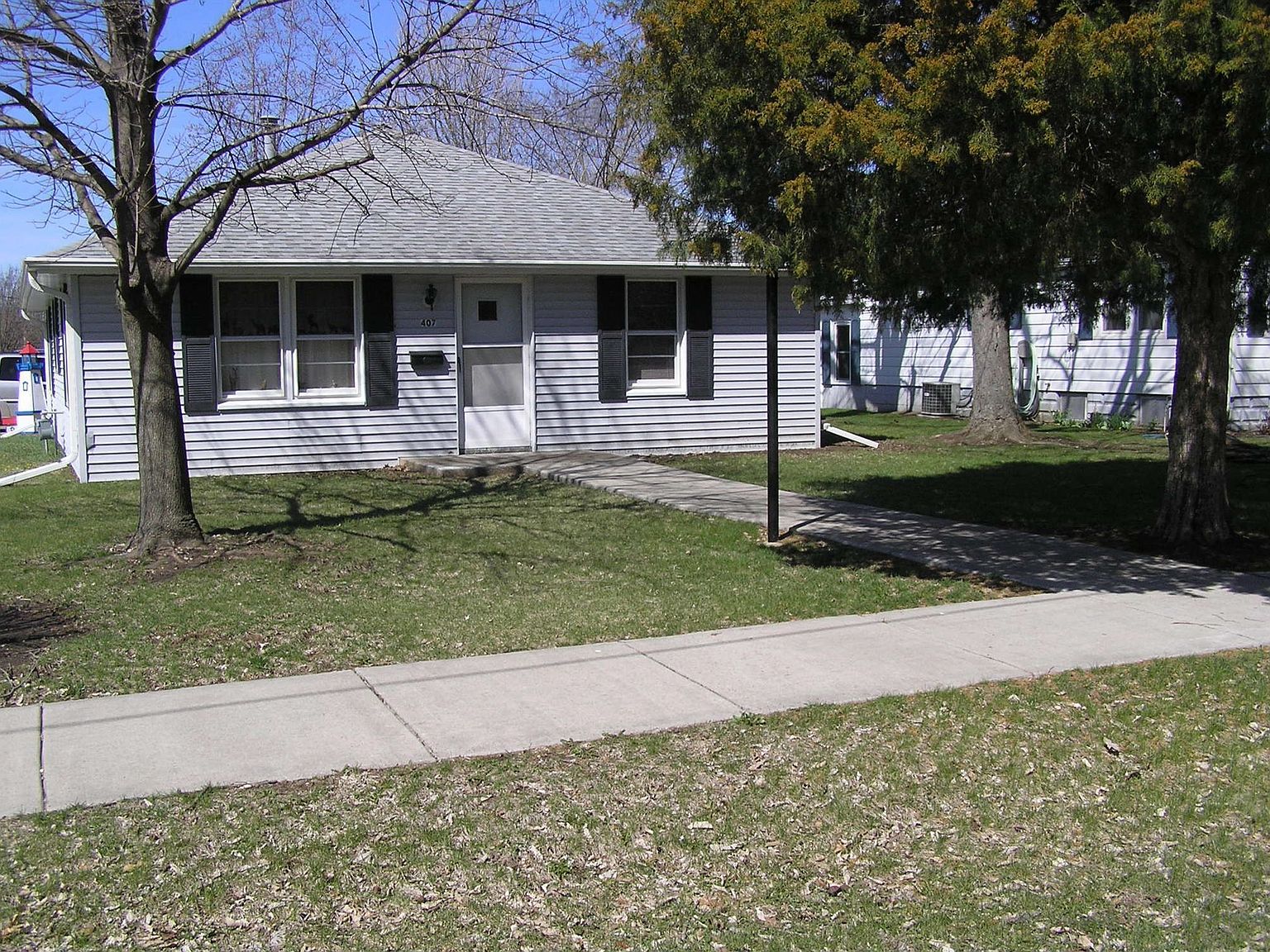 407 S Arthur Ave, Manito, IL 61546 | Zillow