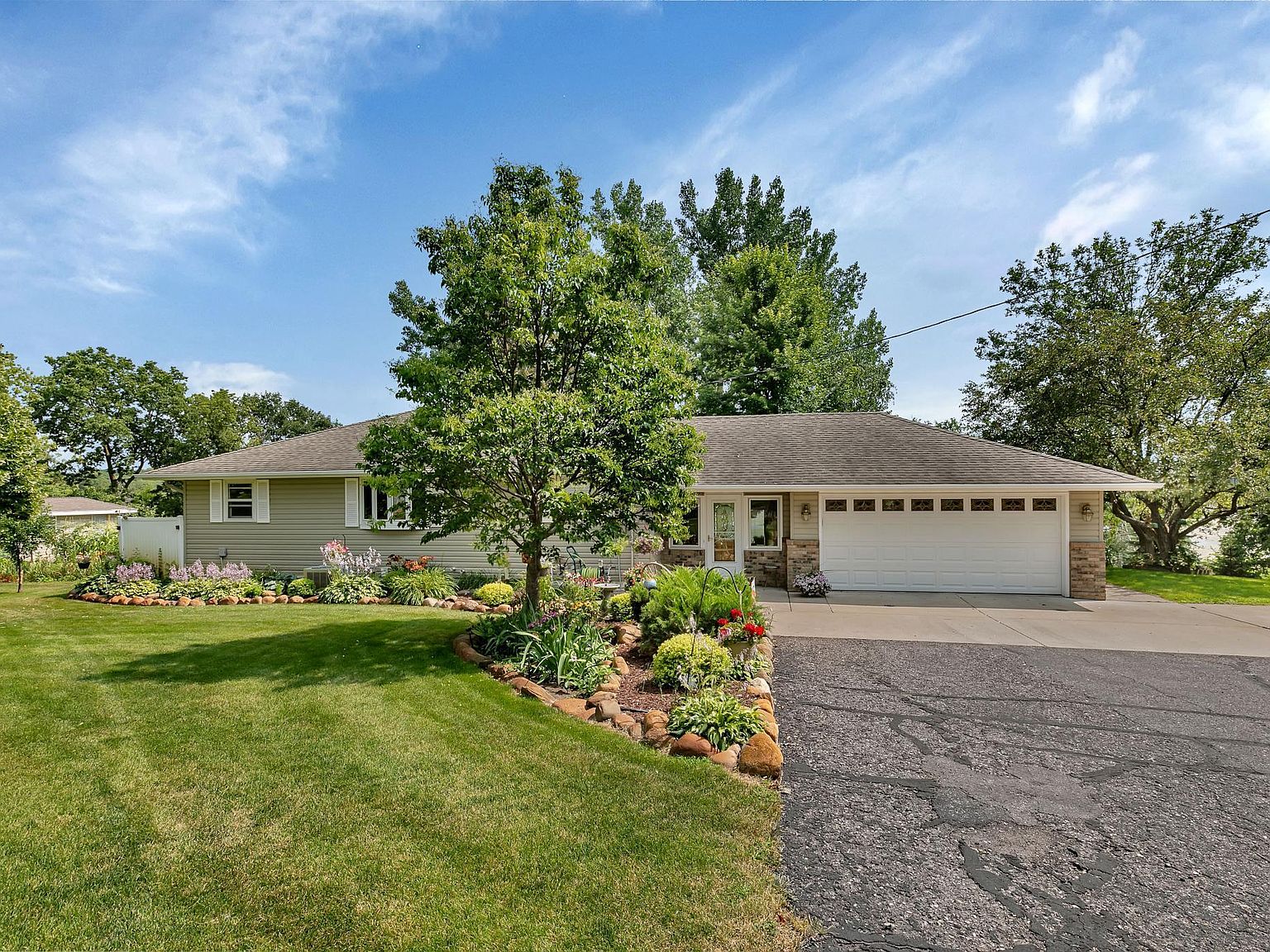 20545 Becker Lake Cir, Richmond, MN 56368 | Zillow