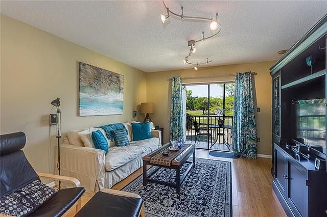 4226 27th Ct SW APT 202, Naples, FL 34116 | Zillow
